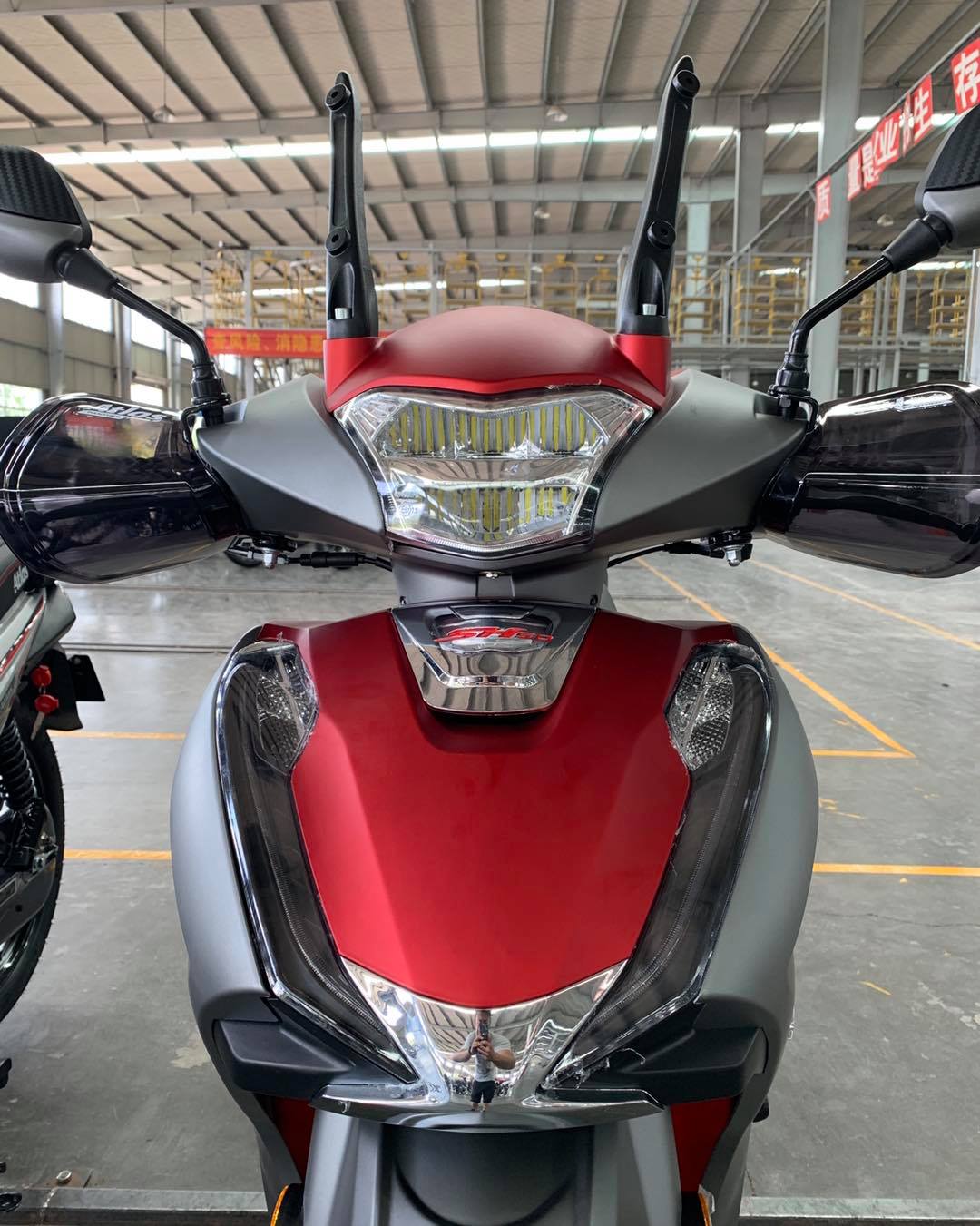 "Siêu phẩm" SH-50cc là có thật anh em ạ | CHAYXE.VN