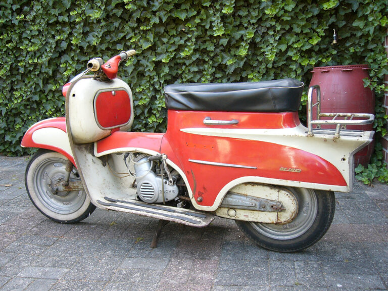 Lịch sử hình thành và phát triển của hãng xe KTM | CHAYXE.VN