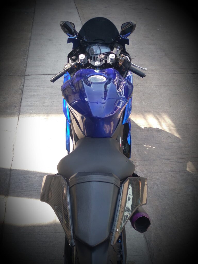 Cận cảnh chiếc Yamaha R3 độ thành YZF-R6 cực chất | CHAYXE.VN